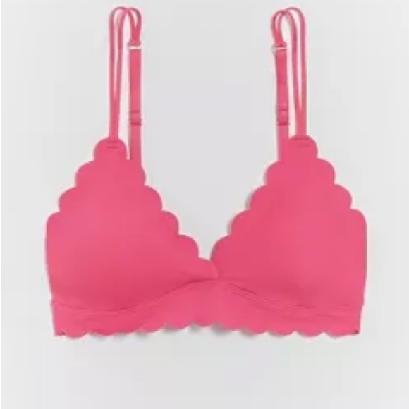 Floreat | Intimates & Sleepwear | Floreat Scalloped Bralette | Poshmark